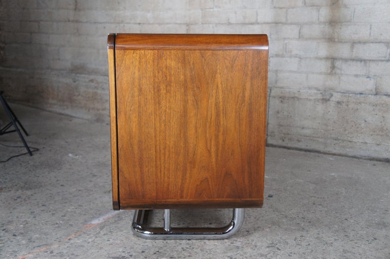 Jack Cartwright for Founders Mid-Century Modern Tubular Chrome Walnut ...