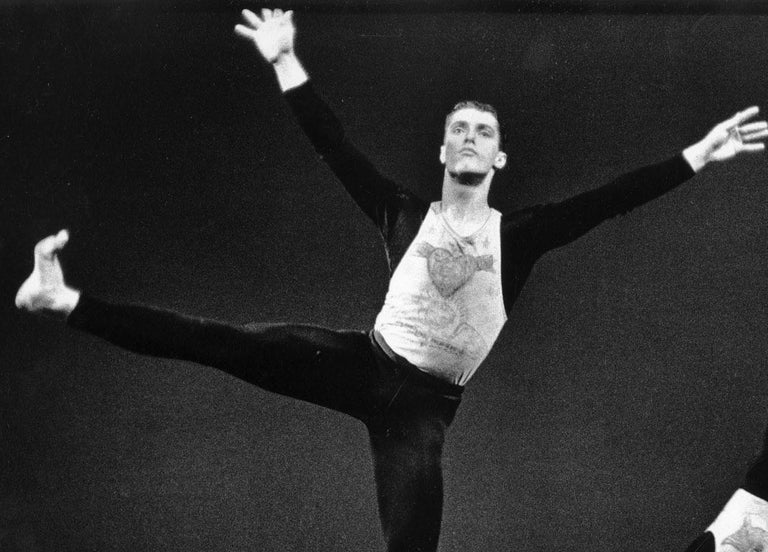 Jack Mitchell - Merce Cunningham and Steve Paxton performing 'Antic Meet' For Sale at 1stDibs