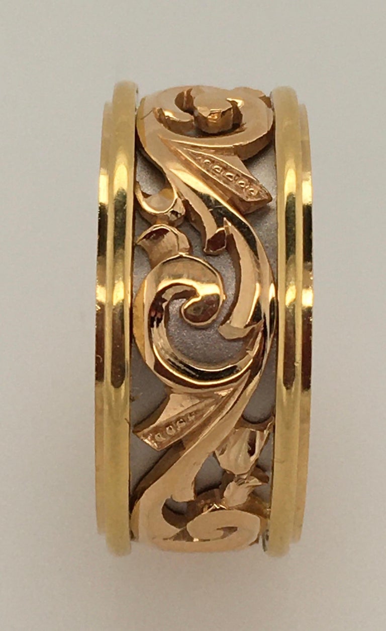 JACOB SNOW Offener Goldring mit Schnörkeln und Innenfutter aus Weißgold ...