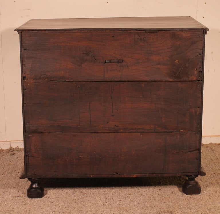 Jacobean Chest Of Drawers In Oak From The 17 ° Century For Sale at 1stDibs