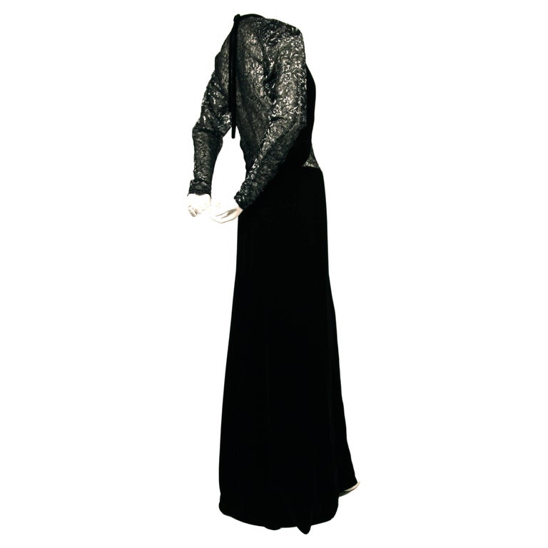 Jacqueline De Ribes black velvet gown with sheer lace panels For Sale ...