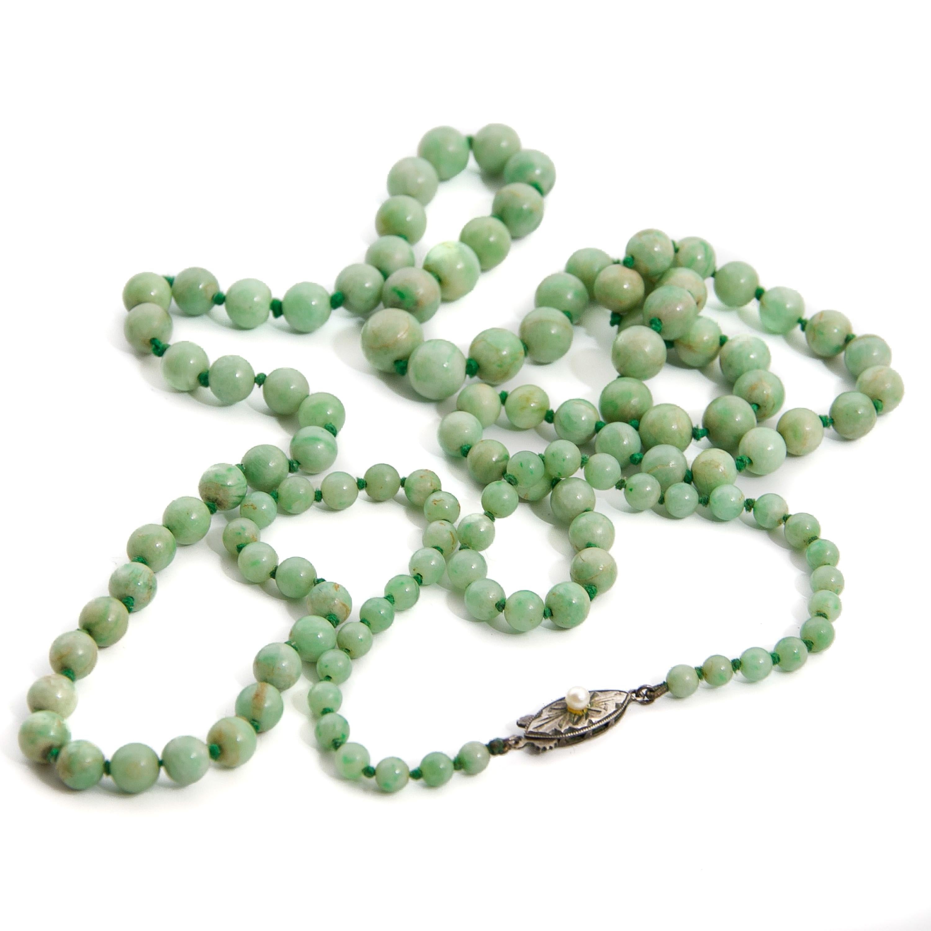 Jadeite Jade and Pearl Beaded Necklace For Sale at 1stDibs