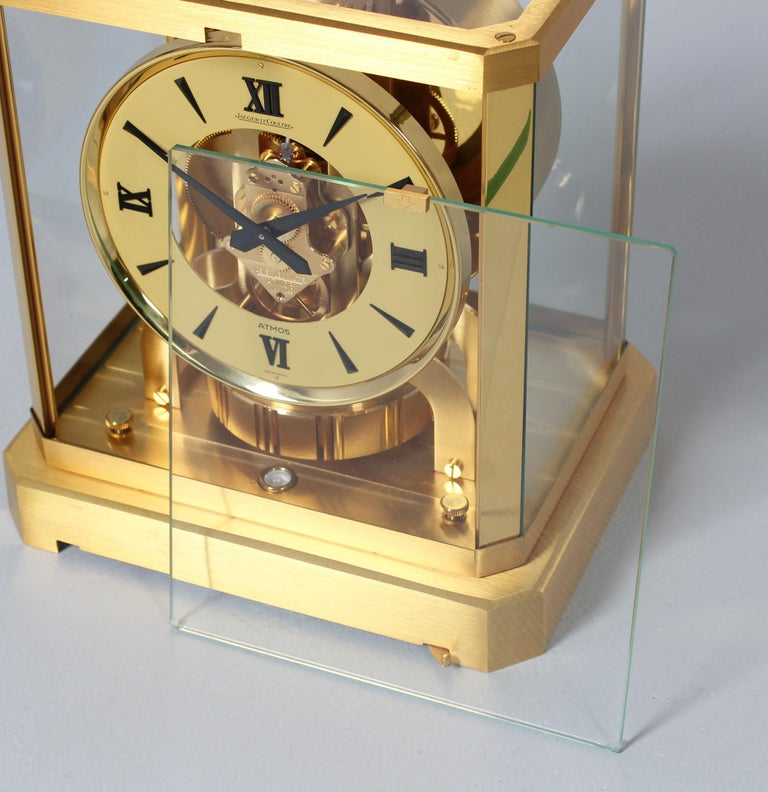 Jaeger LeCoultre, Atmos Clock, Ref. 5909, Built in 1977 For Sale at ...