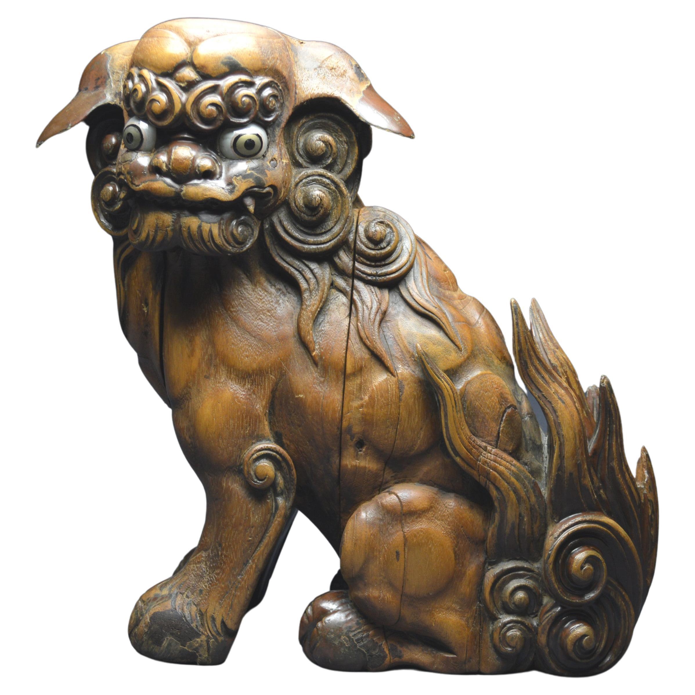 Japan, Edo period (1603 – 1867), Massive wooden guardian lion, Traces ...
