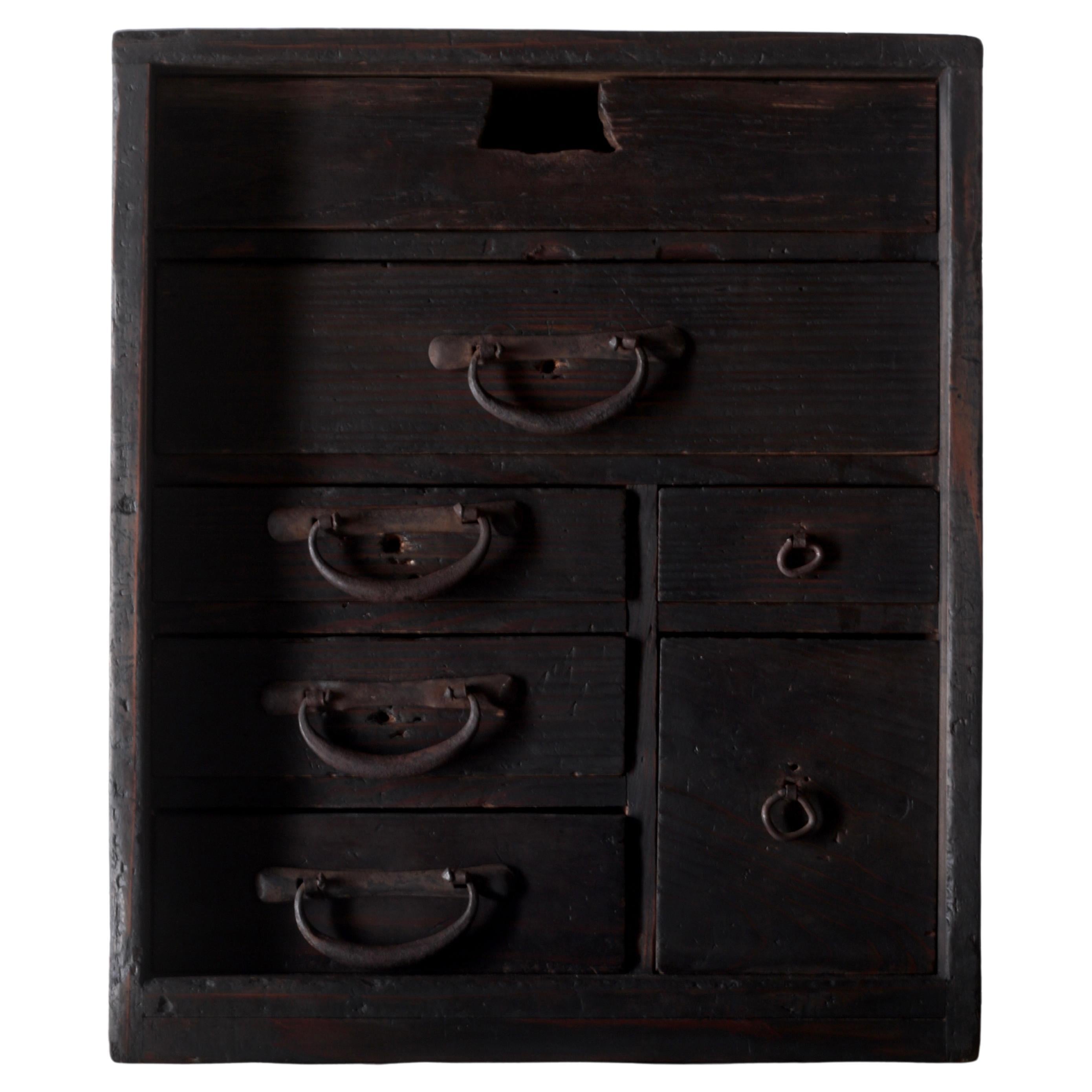 Japanese antique, black small drawer box, Meiji period (1868-1912) For ...