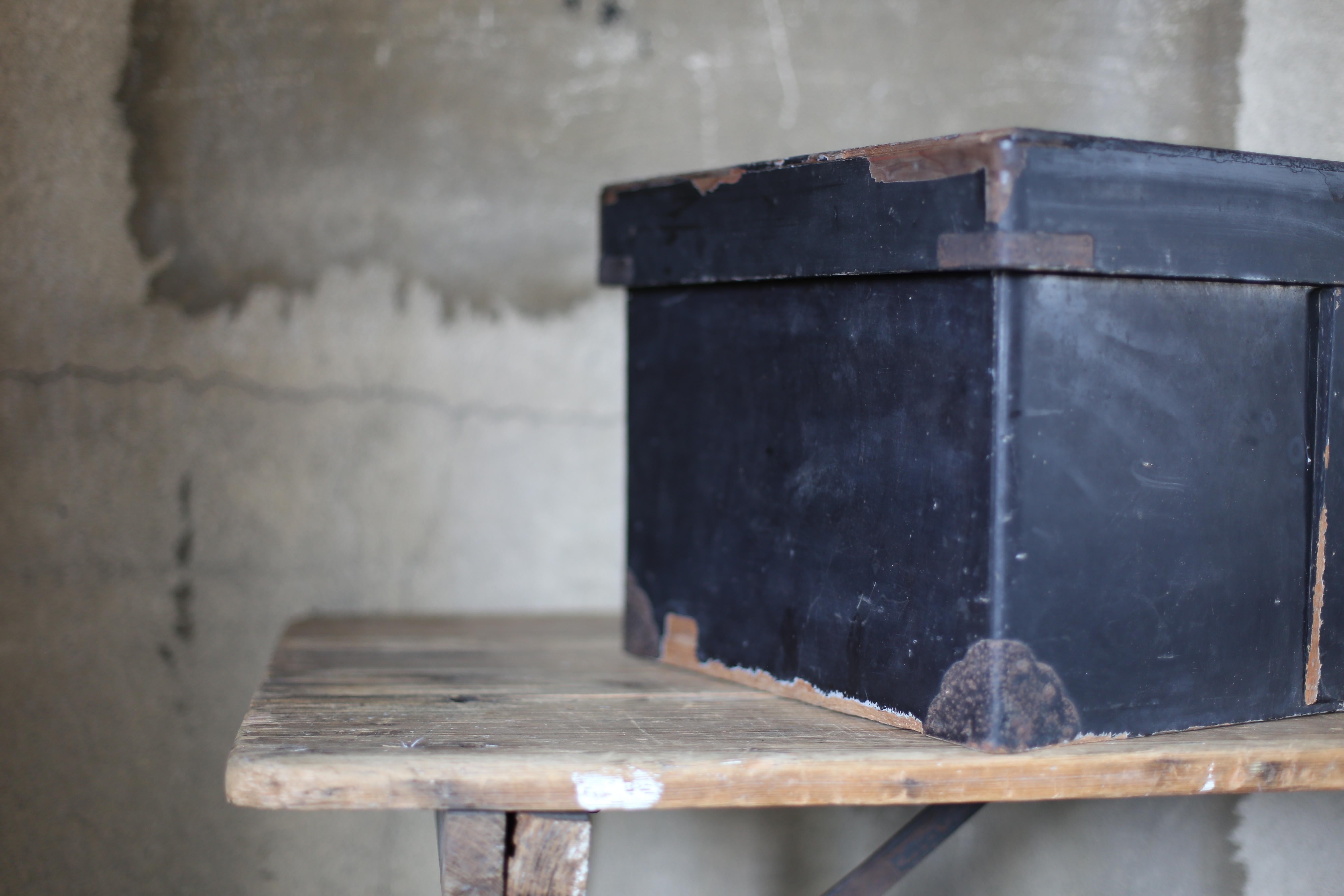 Japanese Antique Black Wooden Box 1700s-1800s/Coffee Table Tansu Mingei ...
