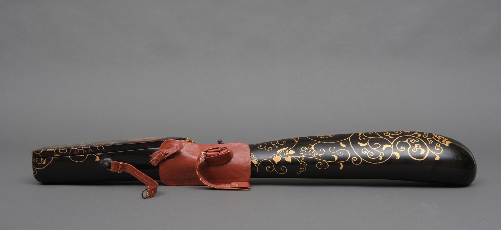 Japanese antique lacquered Utsubo-type 靫 quiver 箙 (yebira) with golden ...