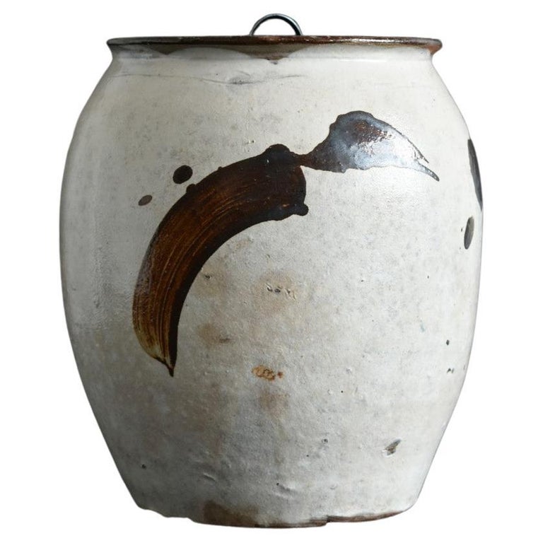 Japanese Antique Pottery Black and White Glaze Jar / "Tamba" Ware ...