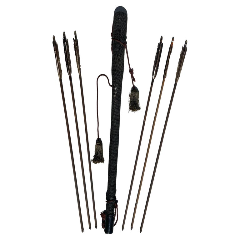 Japanese Antique Samurai Lacquered Quiver with Six Arrows at 1stDibs