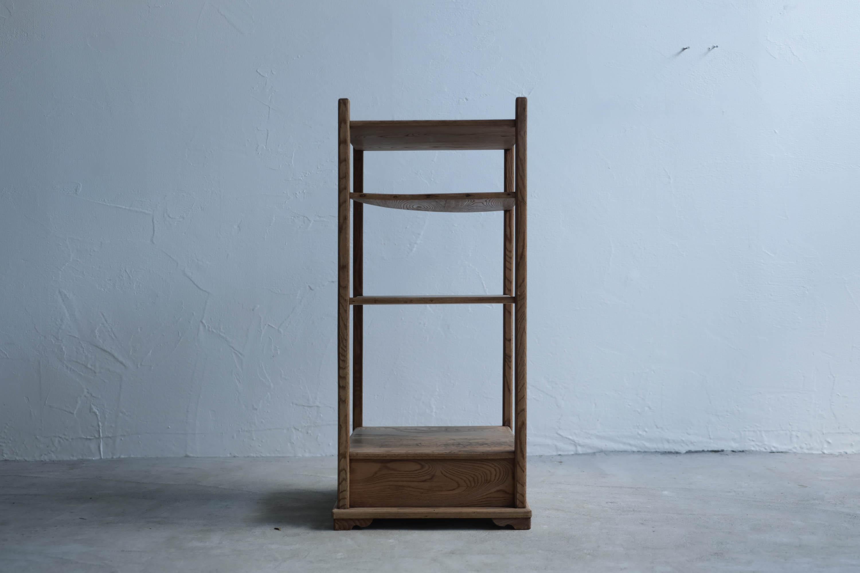 Japanisches antikes japanisches Regal, Tansu, Wabi-Sabi, Schrankwerk im ...