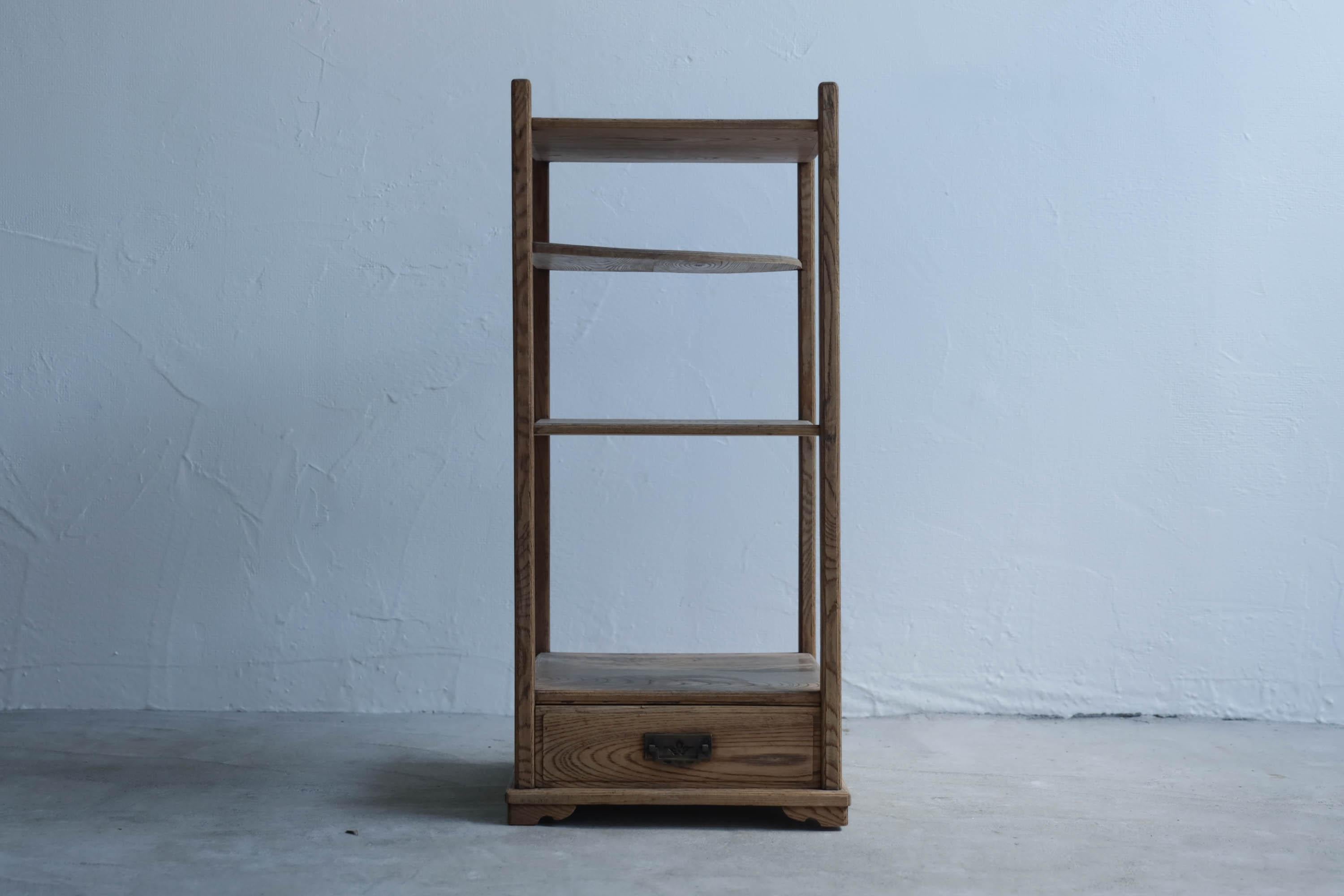 Japanisches antikes japanisches Regal, Tansu, Wabi-Sabi, Schrankwerk im ...