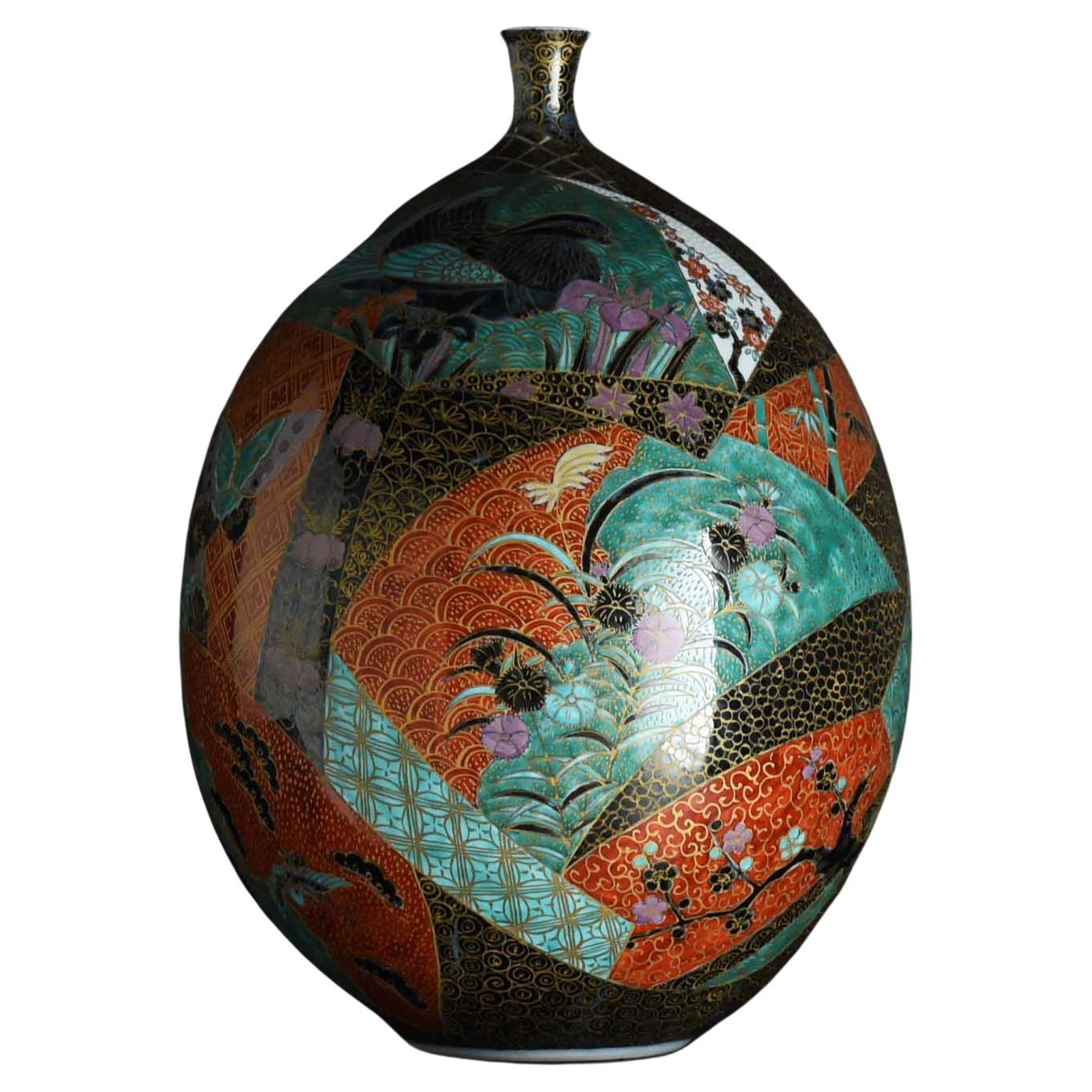 Japanese Arita "Gokujou Nishiki Hosokubi" Handmade vase For Sale at 1stDibs