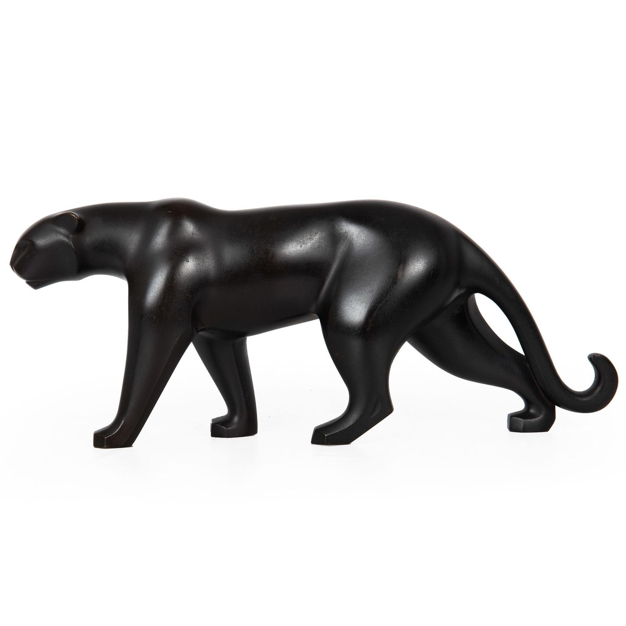 Sculpture en bronze de la période Shōwa de l'Art Déco japonais Panthère par Kabuki Shumei En ...