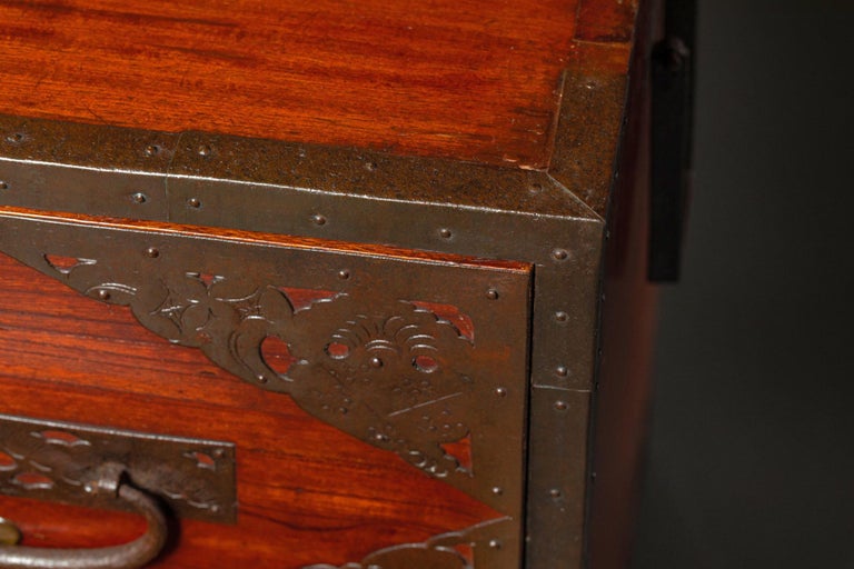 Japanese Chest For Sale at 1stDibs