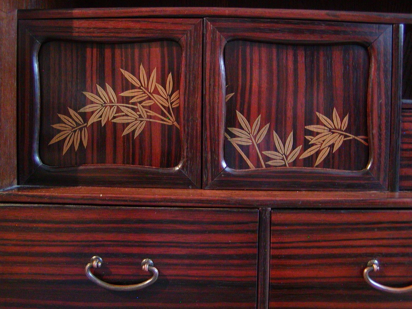 Japanese Chestnut and Rosewood Cha-Dansu Tea Chest (Tansu) at 1stDibs ...