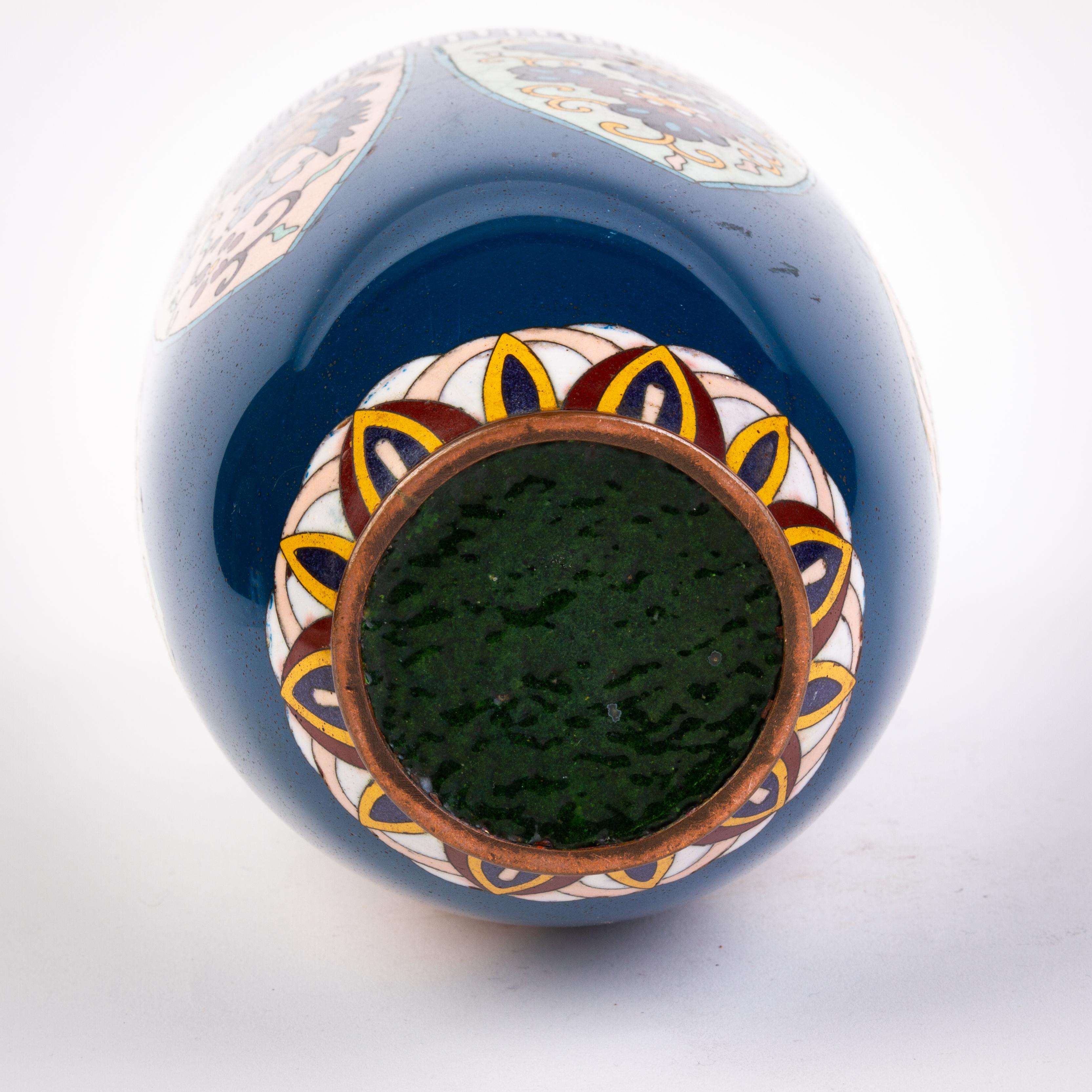 Japanese Enamel Cloisonne Vase Meiji 19th Century For Sale at 1stDibs