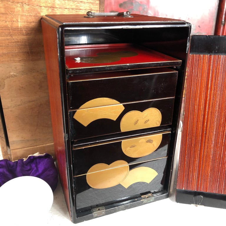 Japanese Fine Black Gold Lacquer Bento Box at 1stDibs