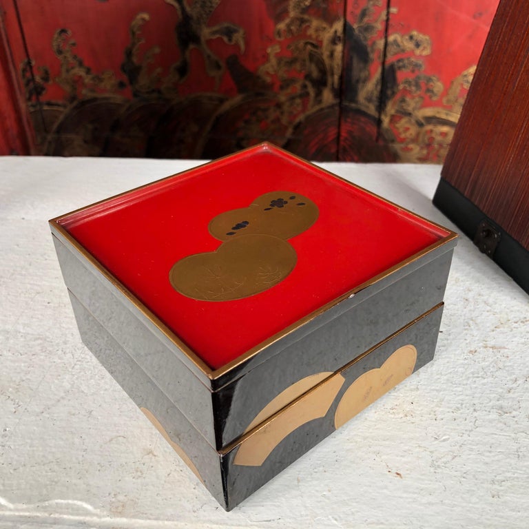 Japanese Fine Black Gold Lacquer Bento Box at 1stDibs