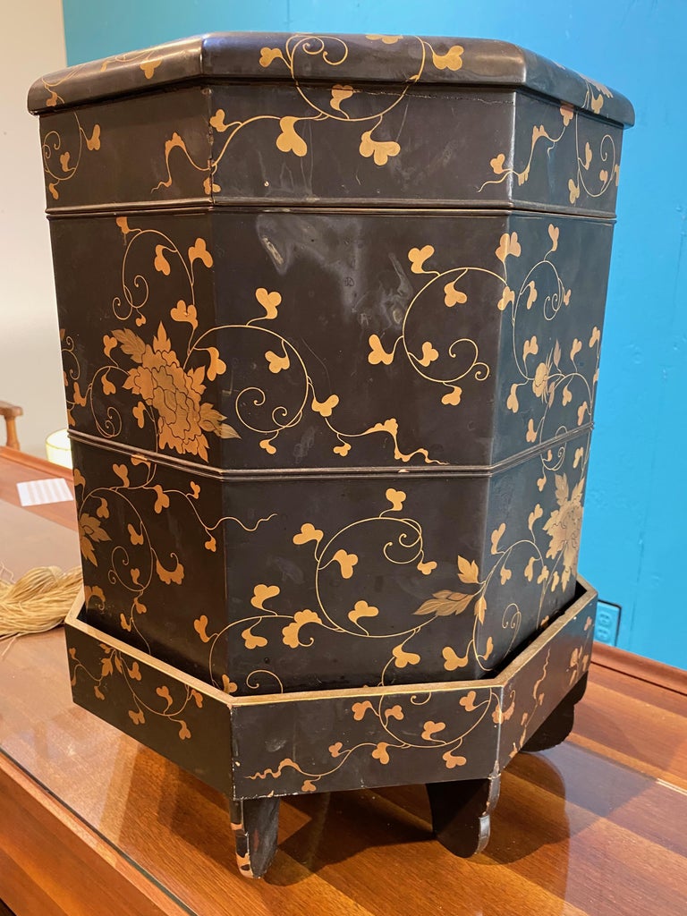 Japanese Hokai Lacquer Box For Sale at 1stDibs