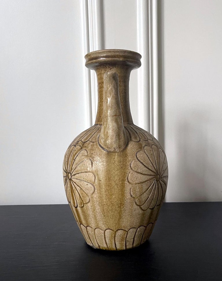 Japanese Ko-Seto Stoneware Ewer with Carved Design For Sale at 1stDibs