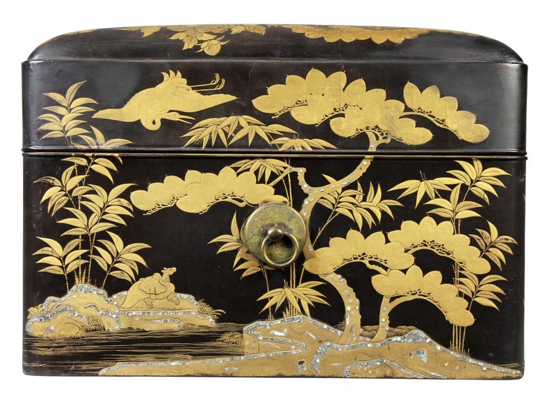 Japanese Lacquer Box at 1stDibs
