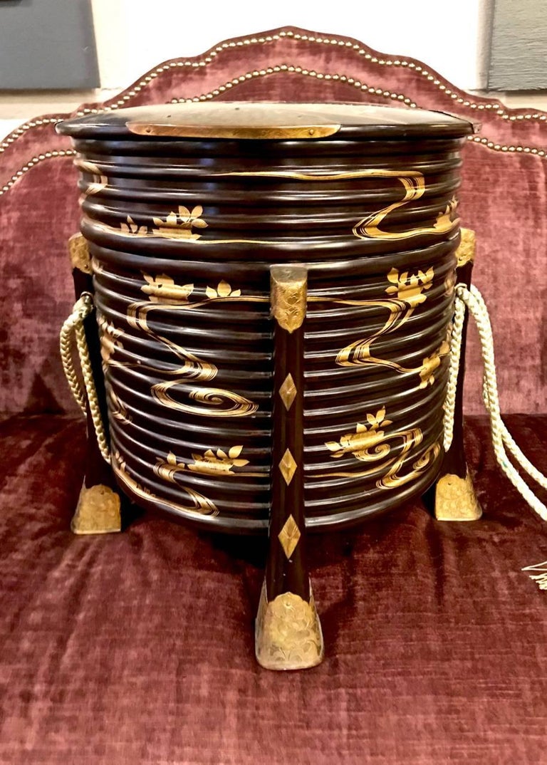 Japanese Lacquer Hatbox, Meiji Period at 1stDibs