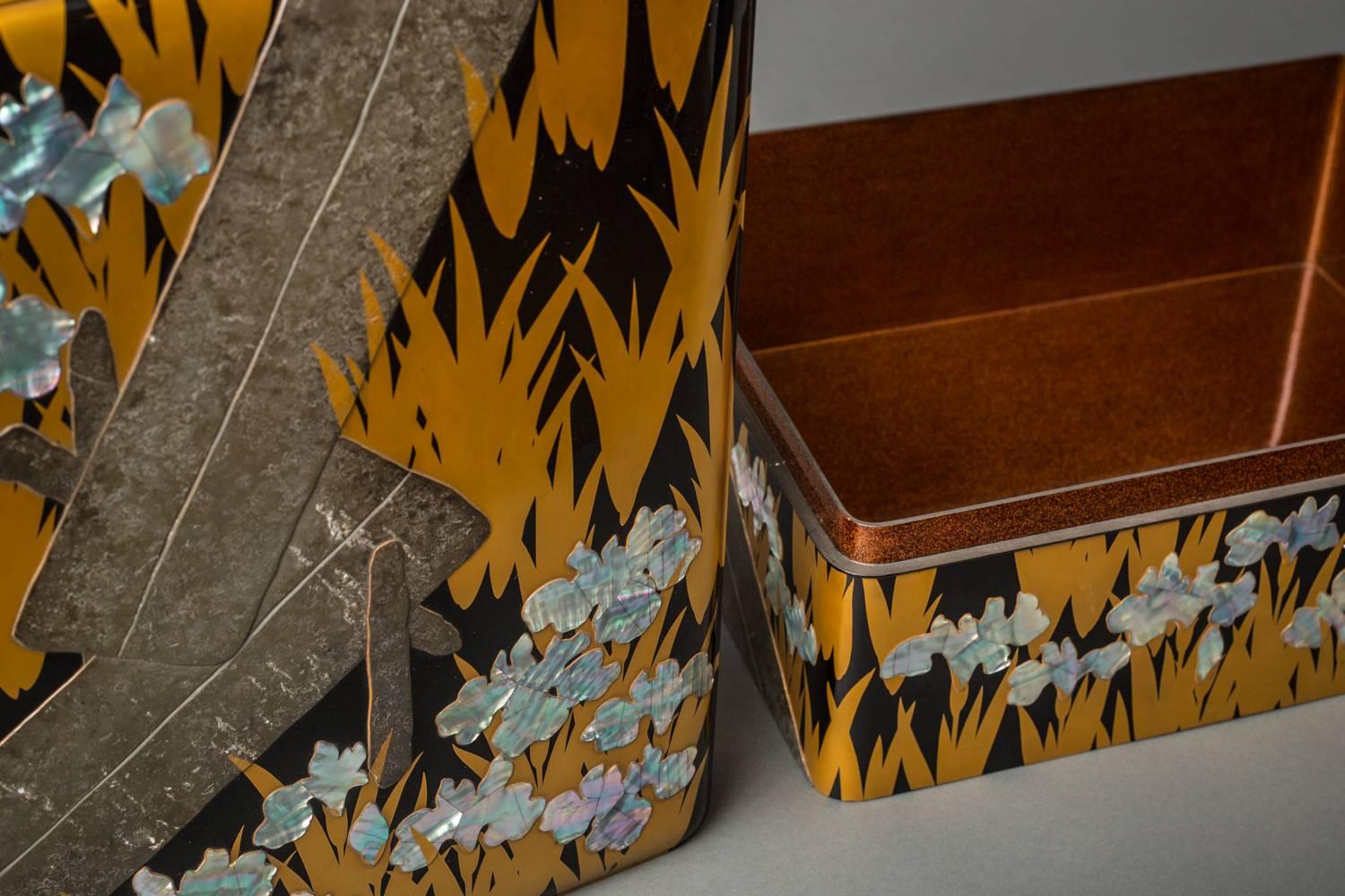 Japanese Lacquer Letter Box For Sale at 1stDibs | japanese lacquer box ...