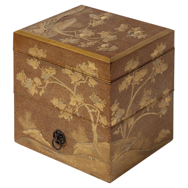 Japanese lacquered tebako (box) For Sale at 1stDibs