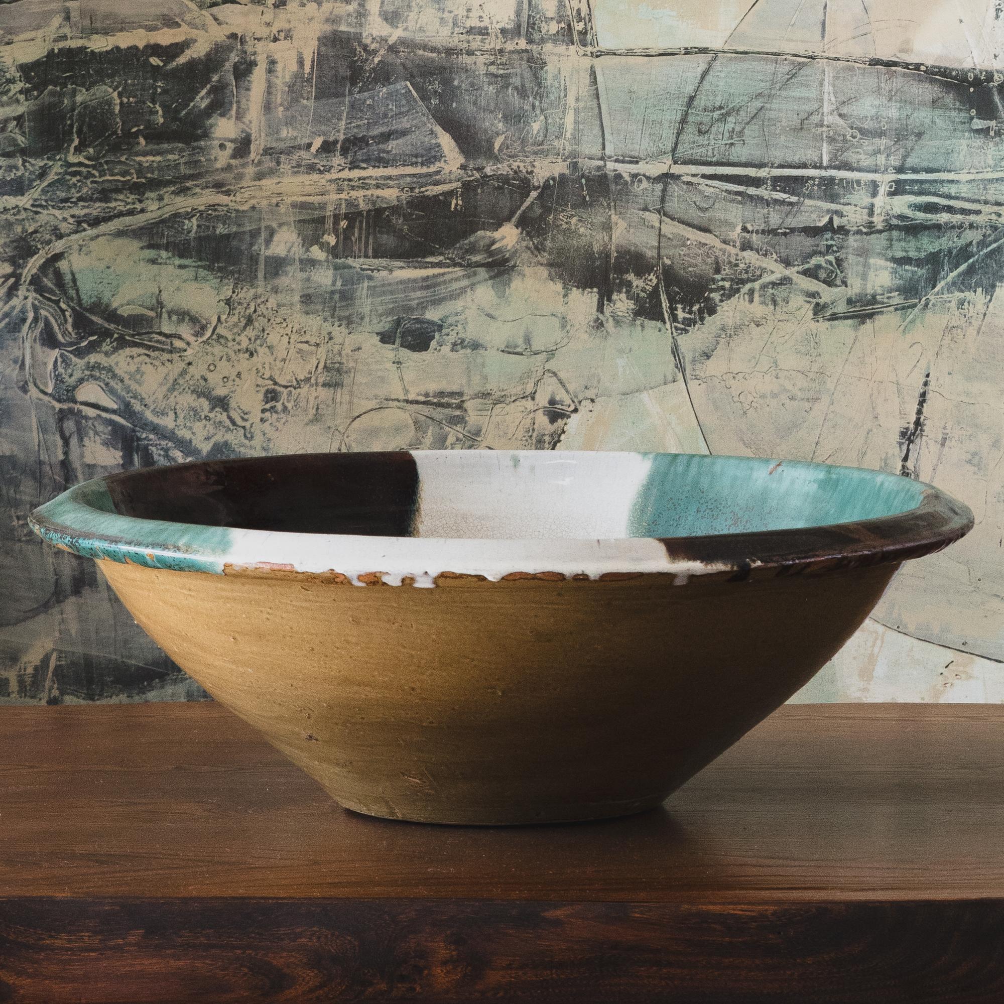Japanese Large Karatsu Bowl For Sale at 1stDibs