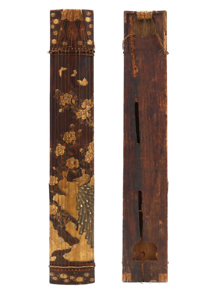 Japanese Meiji Han Koto with Maki-e Lacquer Decoration For Sale at 1stDibs