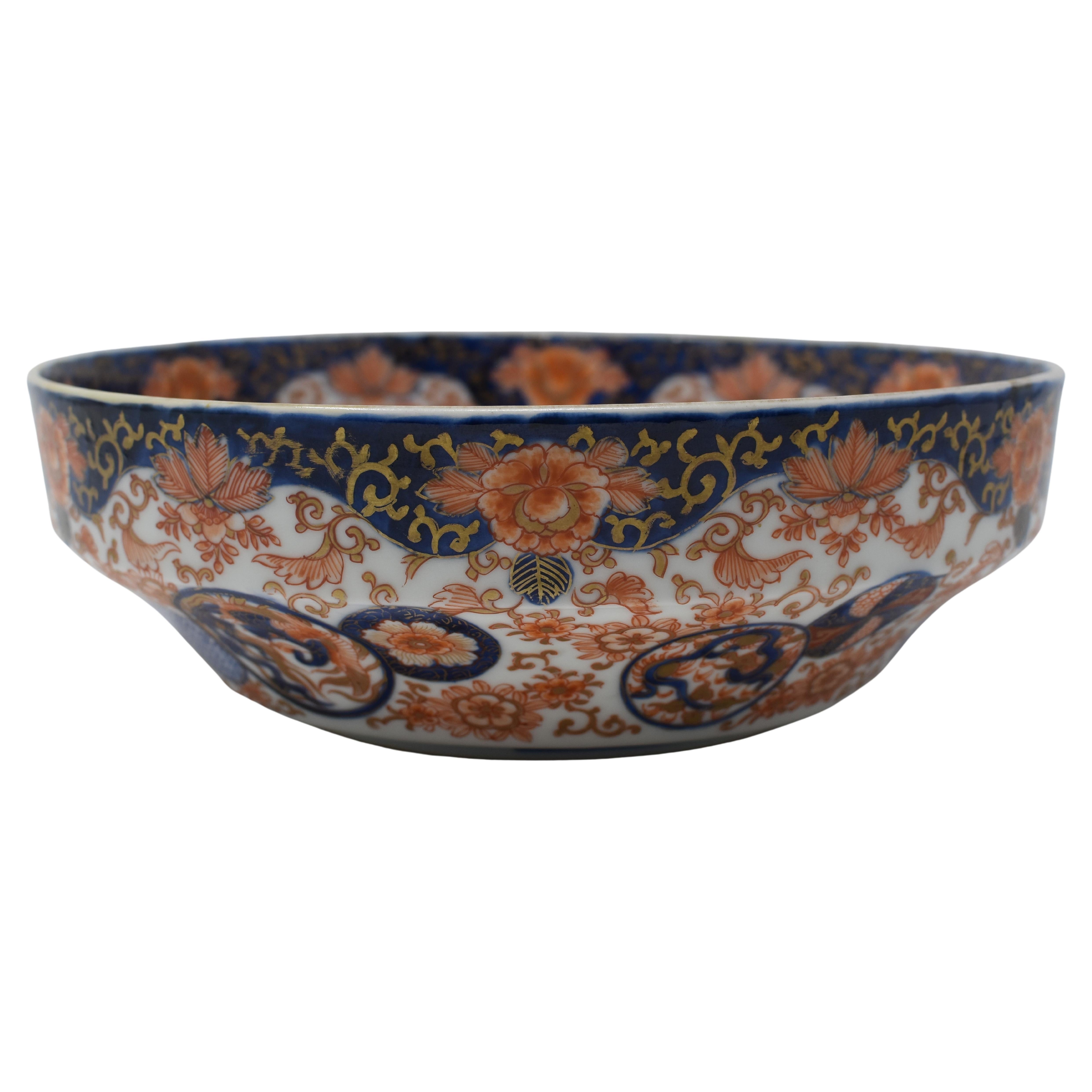 Japanese Early Meiji Period Porcelain Bowl, circa 1870 For Sale at 1stDibs