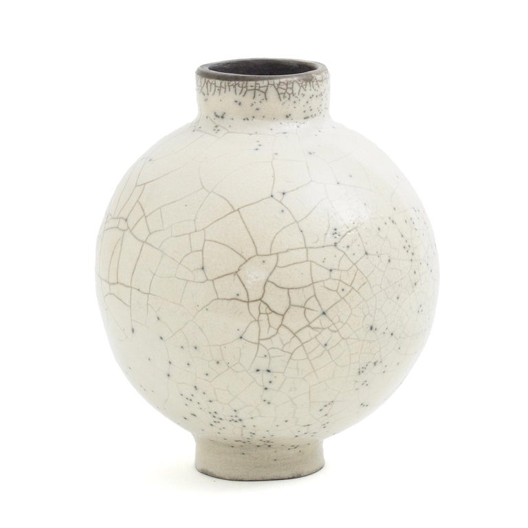 Japanese Modern Minimalist LAAB Dome Vase Raku Ceramic White Crakle For ...