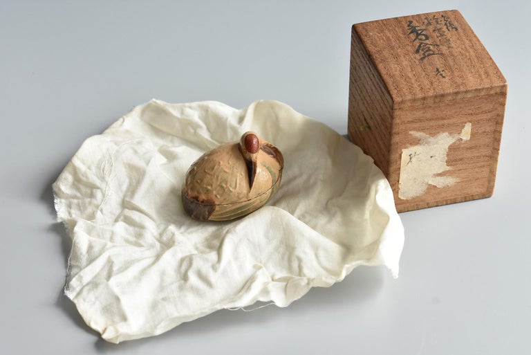 Japanese Old Crane-Shaped Incense Container / Lacquered Pottery ...