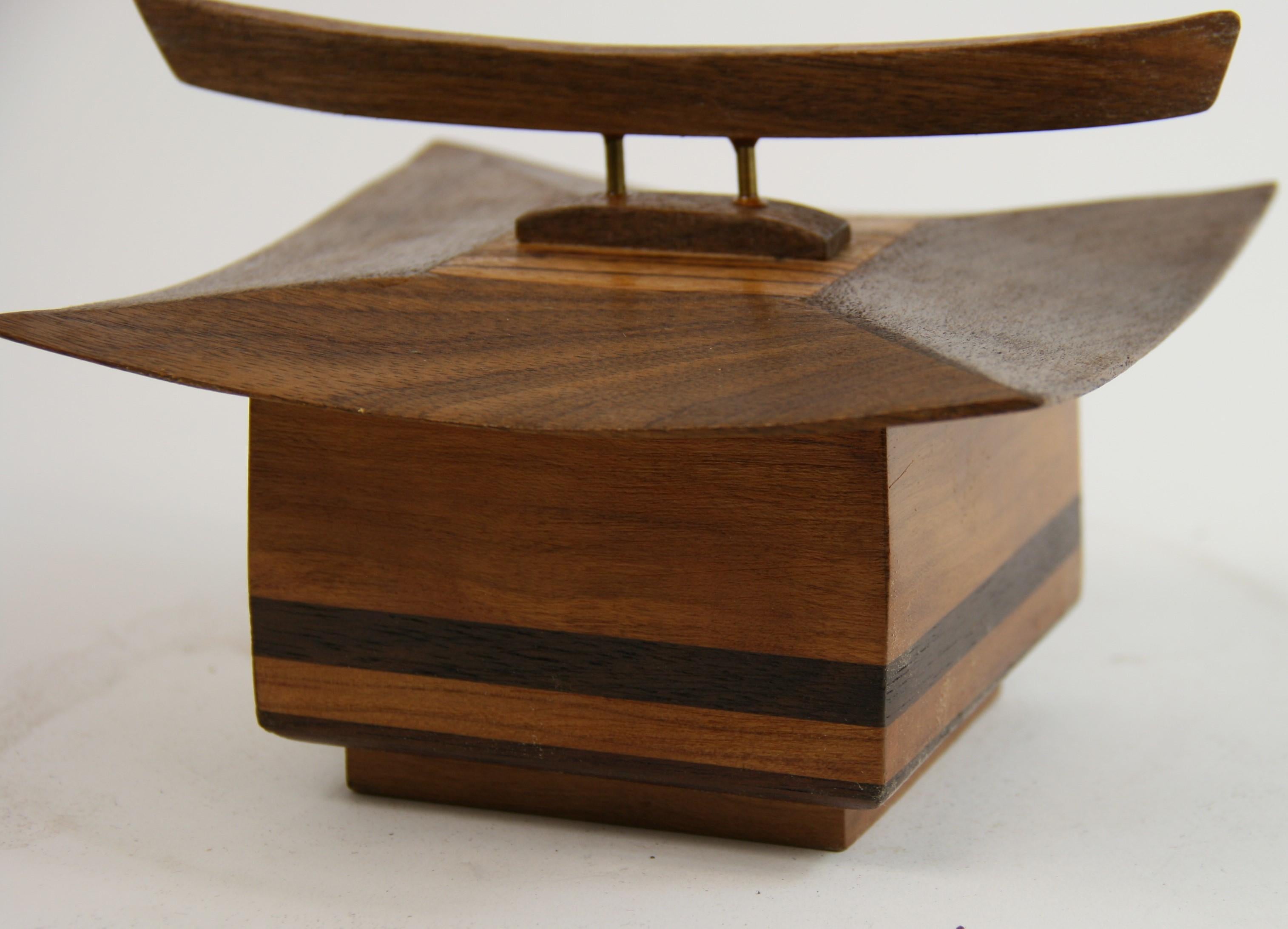 Japanese Pagoda Trinket Box For Sale at 1stDibs | pagoda box