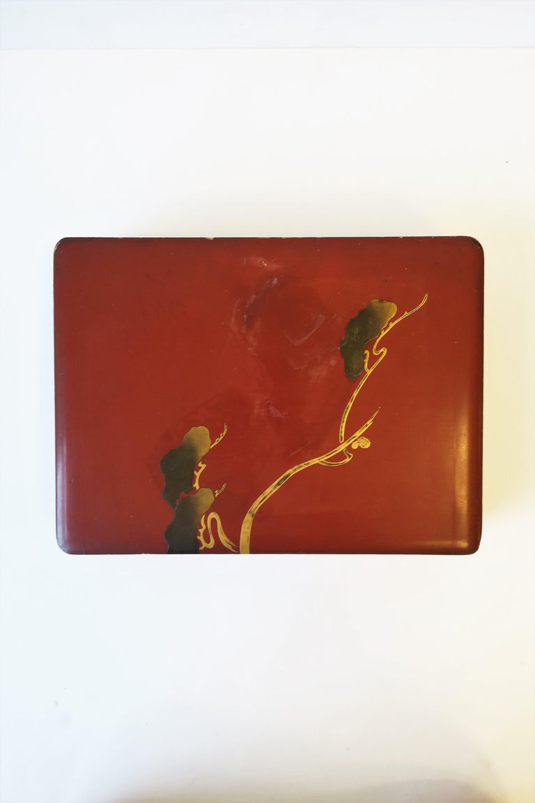 Japanese Lacquer Box For Sale at 1stDibs