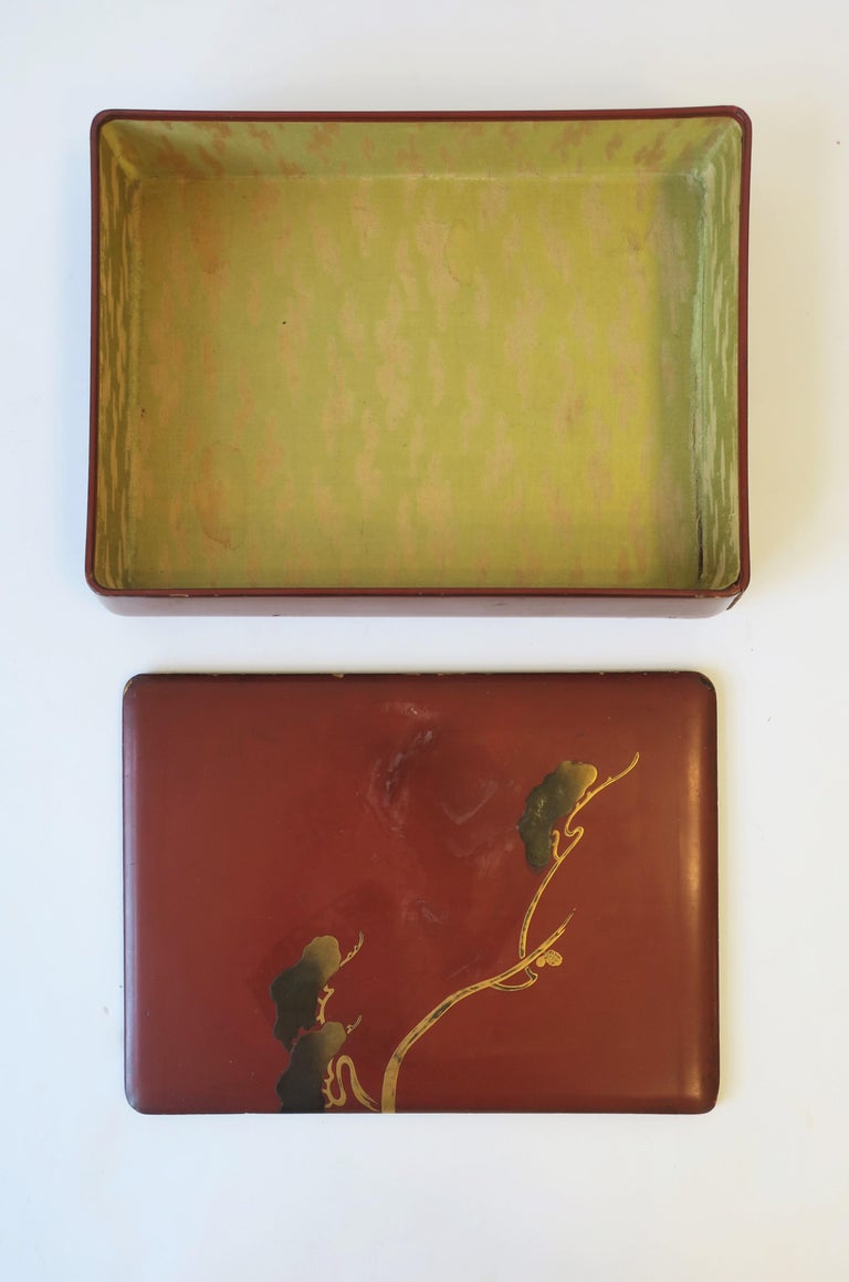 Japanese Lacquer Box For Sale at 1stDibs