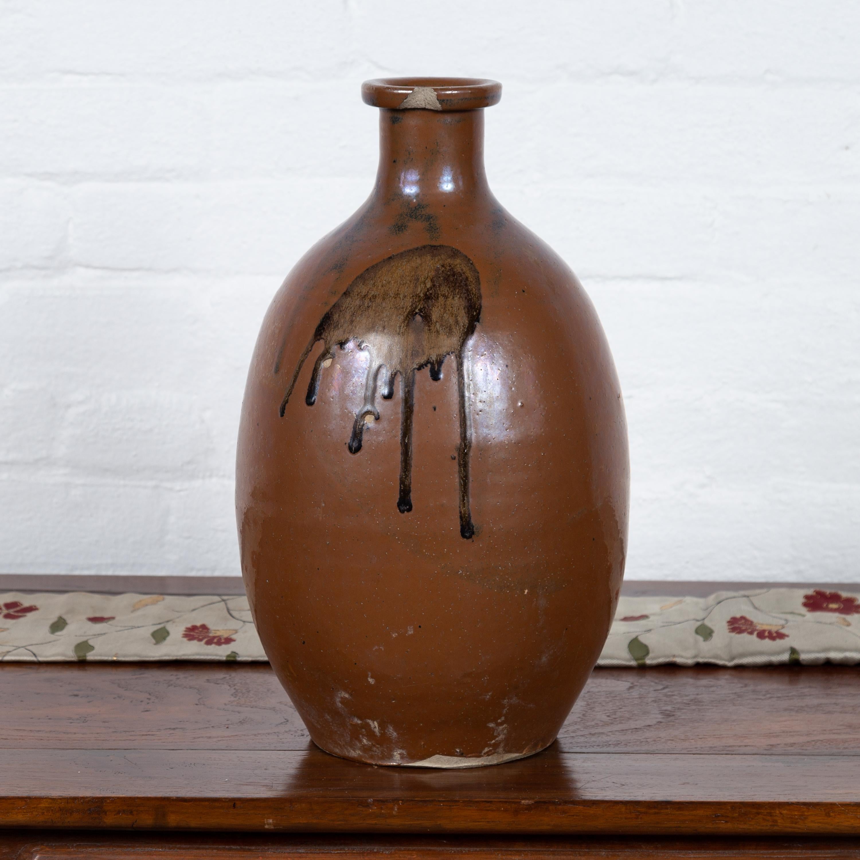 Japanese Taishō Period 1900s Tamba Tachikui Ware Brown Sake Jar with ...