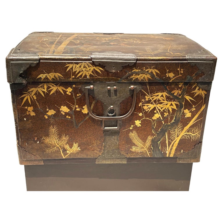Japanese Tokagawa Period Wedding Box For Sale at 1stDibs