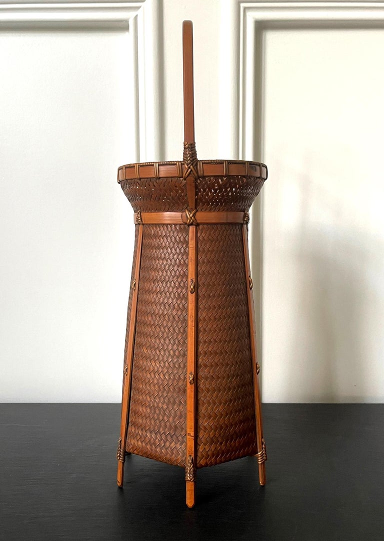 Japanese Woven Bamboo Ikebana Basket by Kosuge Kogetsu For Sale at 1stDibs