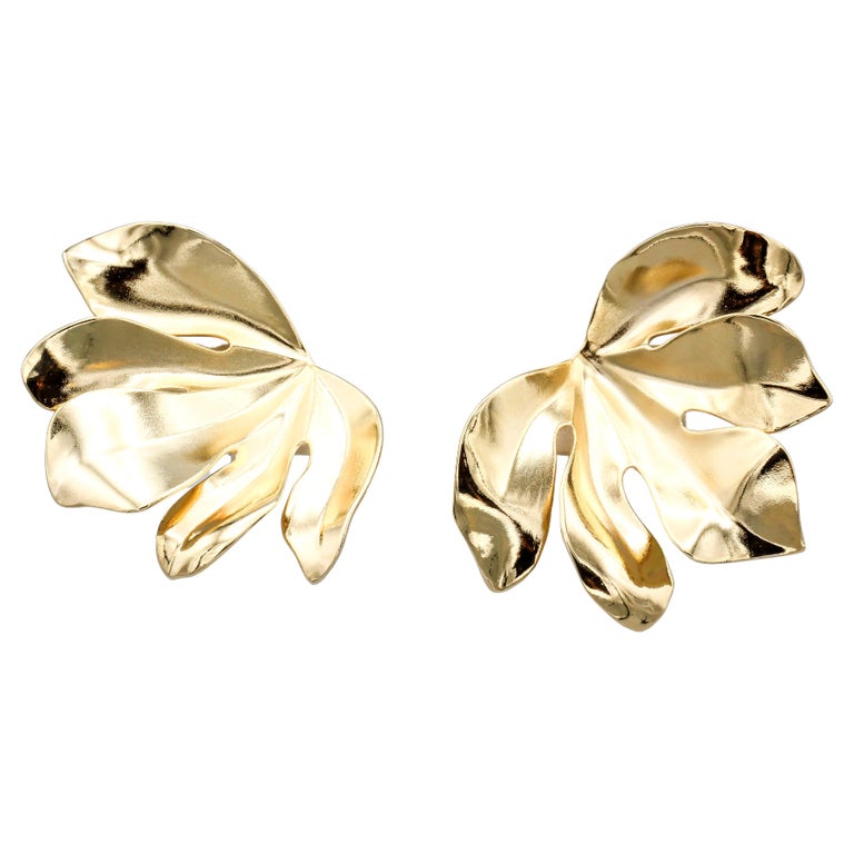 JAR Large Golden Fig Leaf Earrings For Sale at 1stDibs