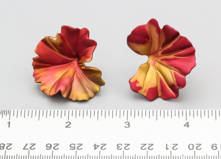 JAR Small Geranium Earrings at 1stDibs | joel arthur rosenthal