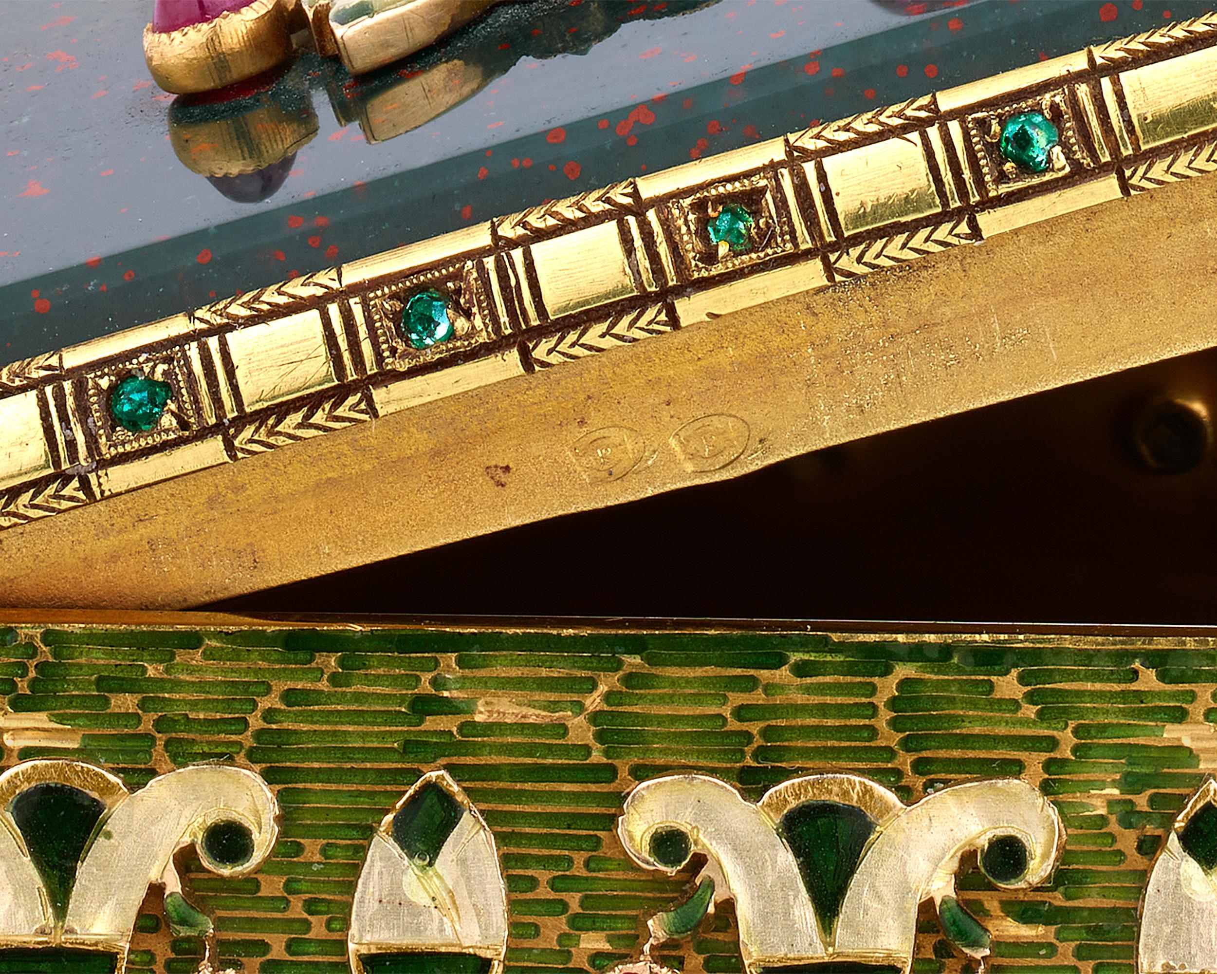 Jasper Gold Box with Burma Rubies For Sale at 1stDibs