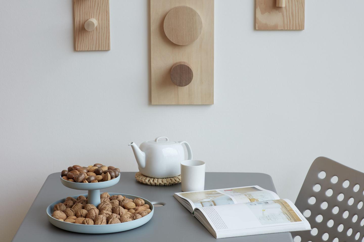 Jasper Morrison Rotatory Tray in Plastic by Vitra For Sale at 1stDibs