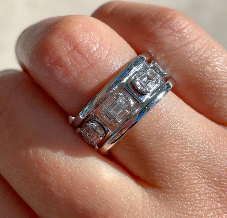 Jay Feder 18k White Gold Diamond Cluster Eternity Band Ring For Sale at ...