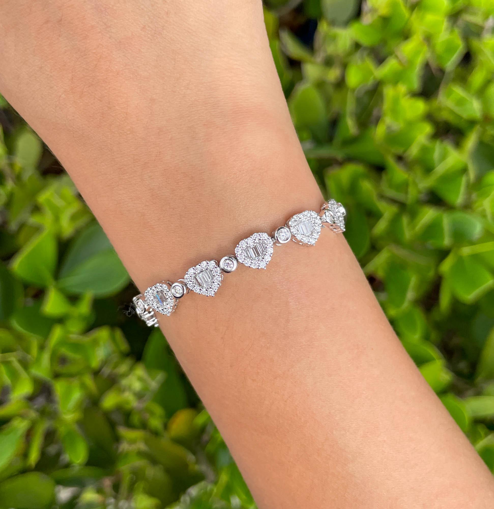 Jay Feder 18k White Gold Diamond Heart Cluster Station Bracelet For ...