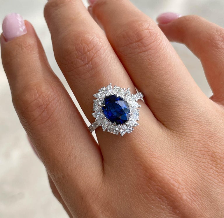 Jay Feder 18k White Gold Oval Sapphire Diamond Cluster Engagement RightHand Ring For Sale at 1stDibs