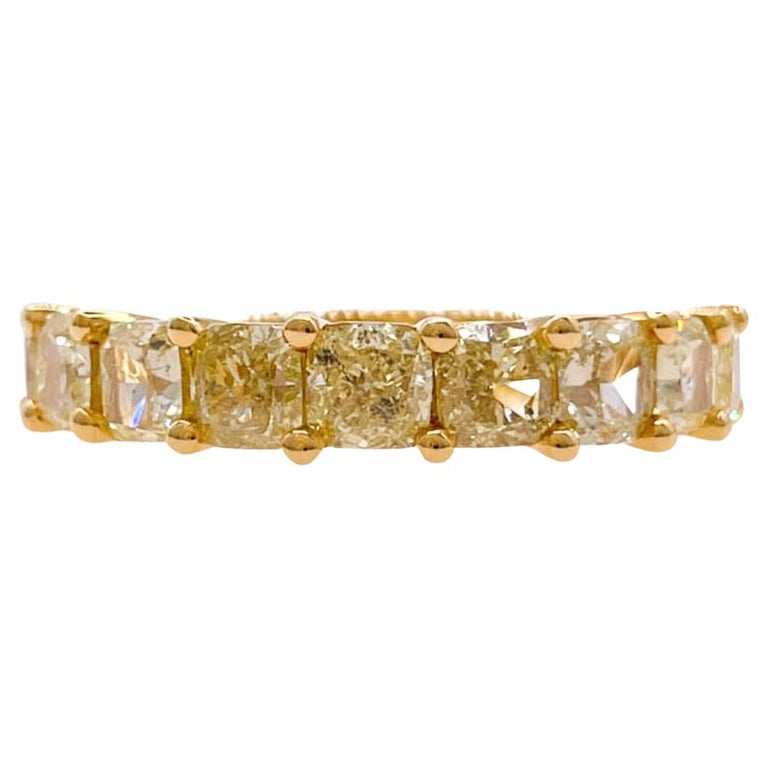 Jay Feder 18k Yellow Gold Yellow Cushion Diamond 9Stone Wedding Anniversary Band For Sale at 1stDibs