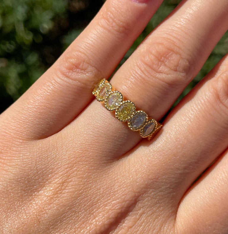 Jay Feder 18k Yellow Gold Yellow Oval Diamond 7 Stone Wedding Anniversary Band For Sale at 1stDibs