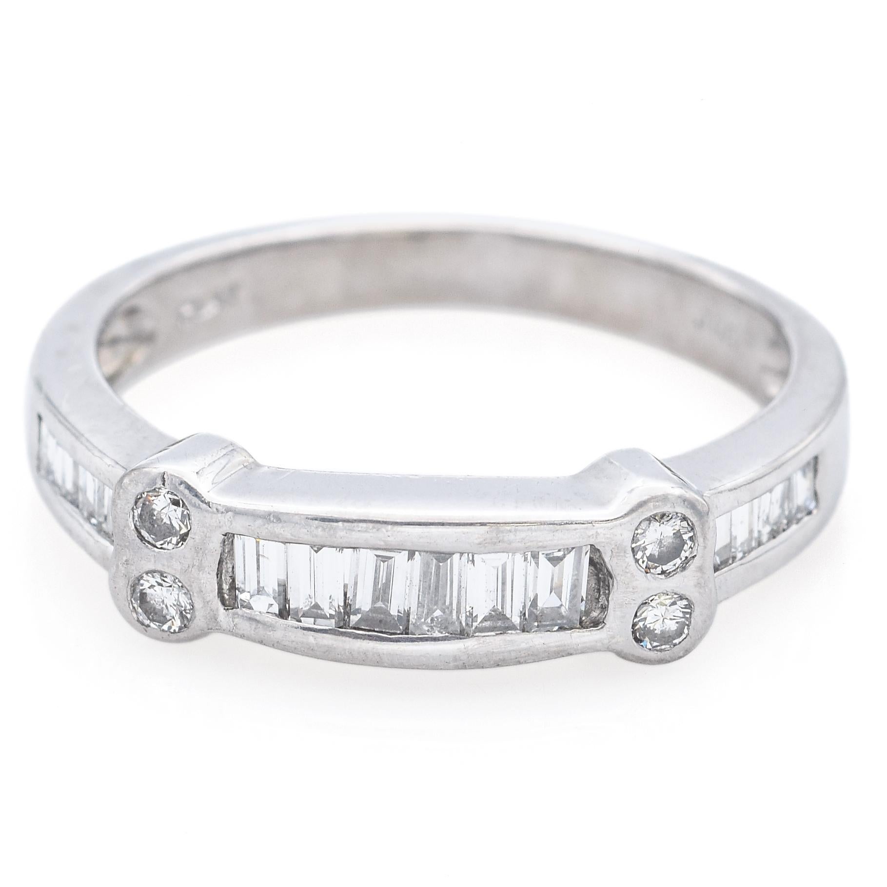 Vintage 0.33 TCW Diamond Platinum Band Ring Size 7.25 For Sale at 1stDibs