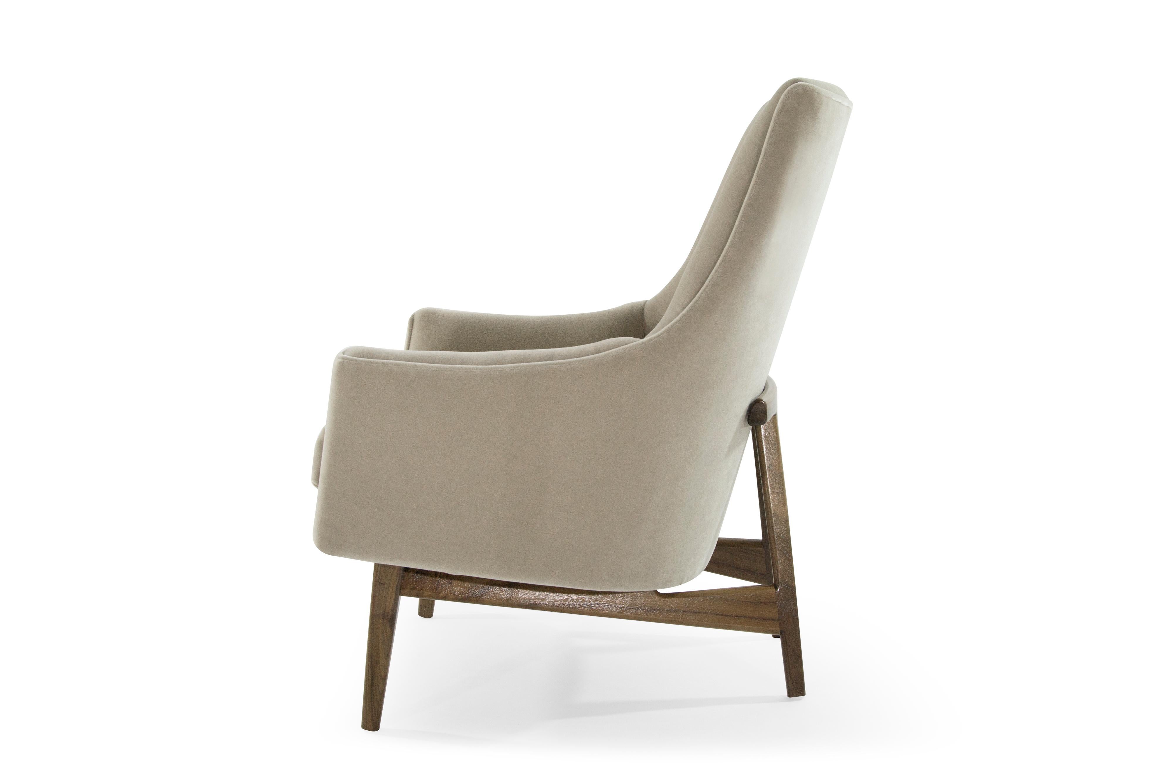 Jens Risom A-Line Lounge Chair, Model #2136 For Sale at 1stDibs